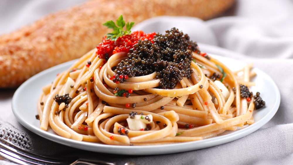 LINGUINI WITH SPHERIKA LUMPO ROE - Spherika